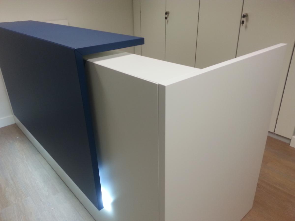 Quadrifoglio Z2 Reception Counter - Stunning Italian Reception Desk ...