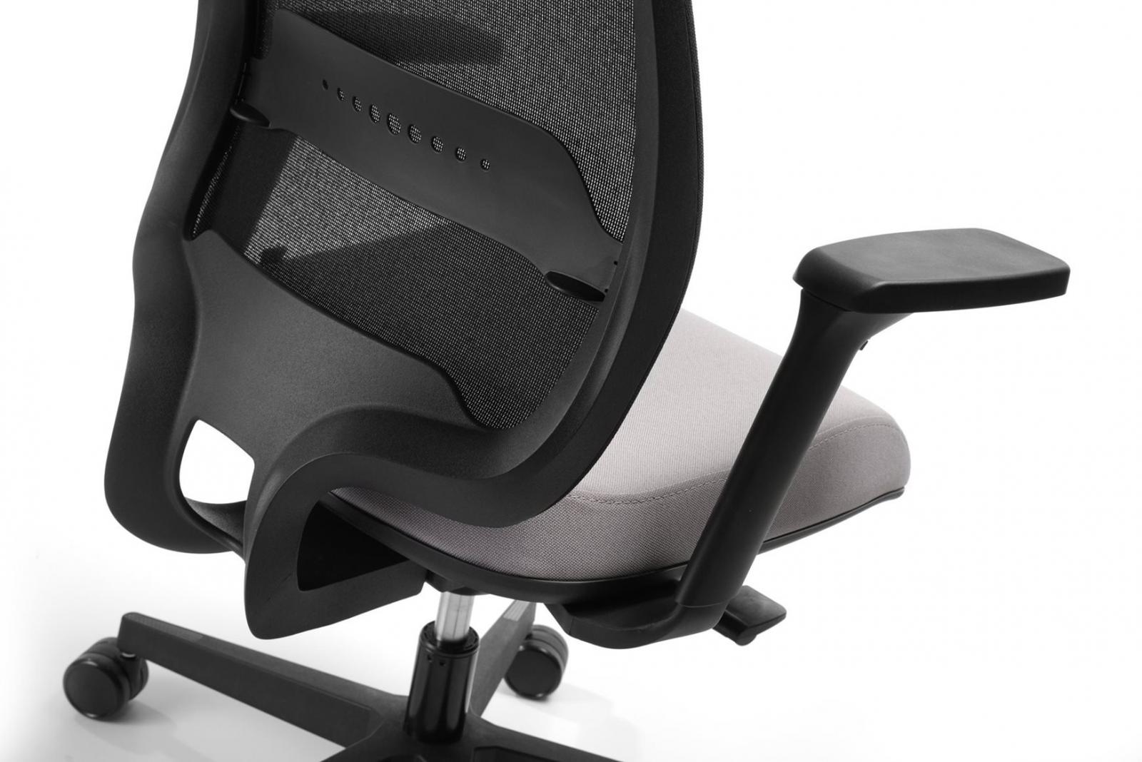 Momo Swivel Chair - Bejot - Comfortable Working Chair | MSL Interiors