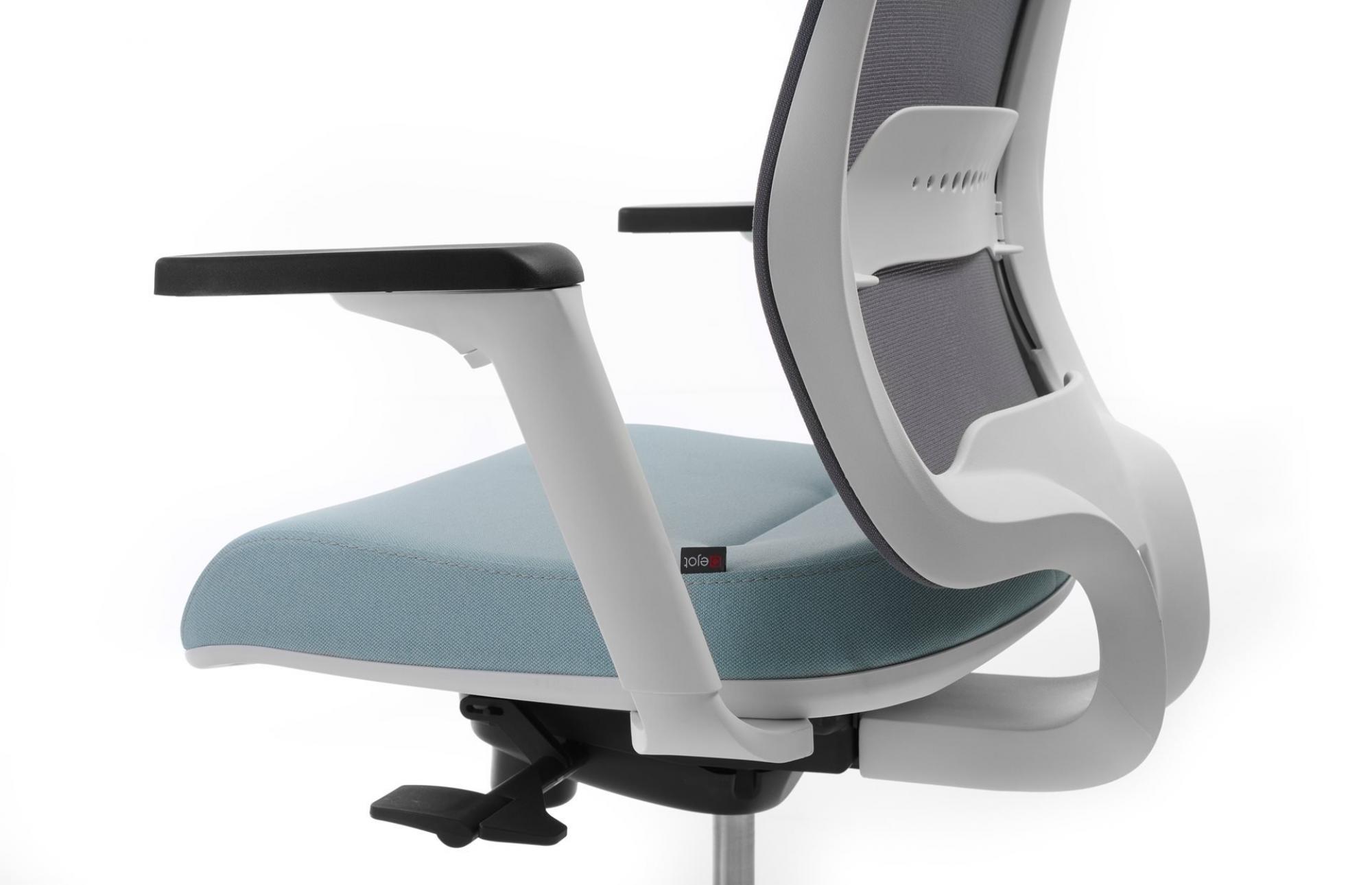 Momo Swivel Chair - Bejot - Comfortable Working Chair | MSL Interiors