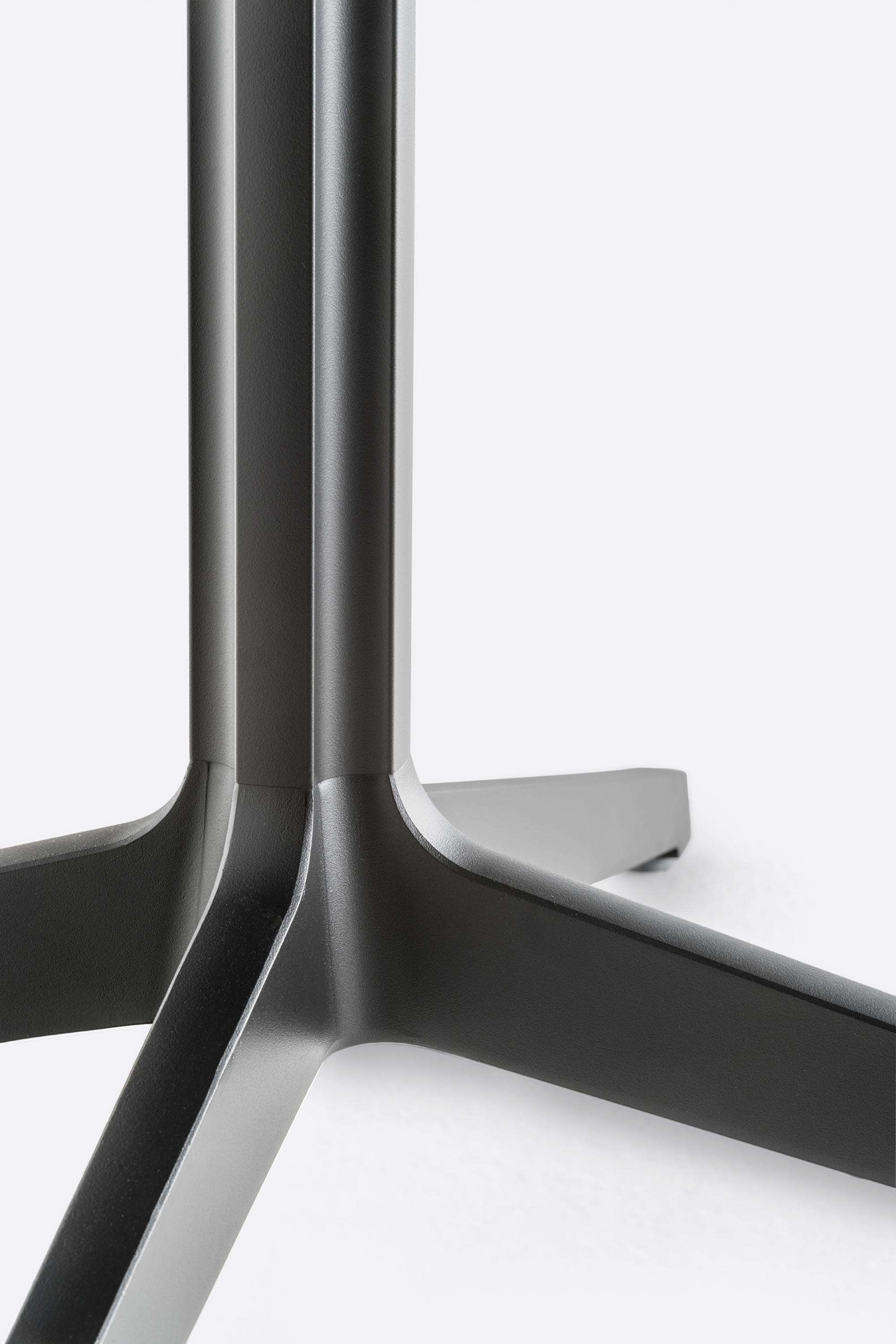 Pedrali Ypsilon 4 Tables - Italian Designer Cafe & Bistro Tables | MSL ...