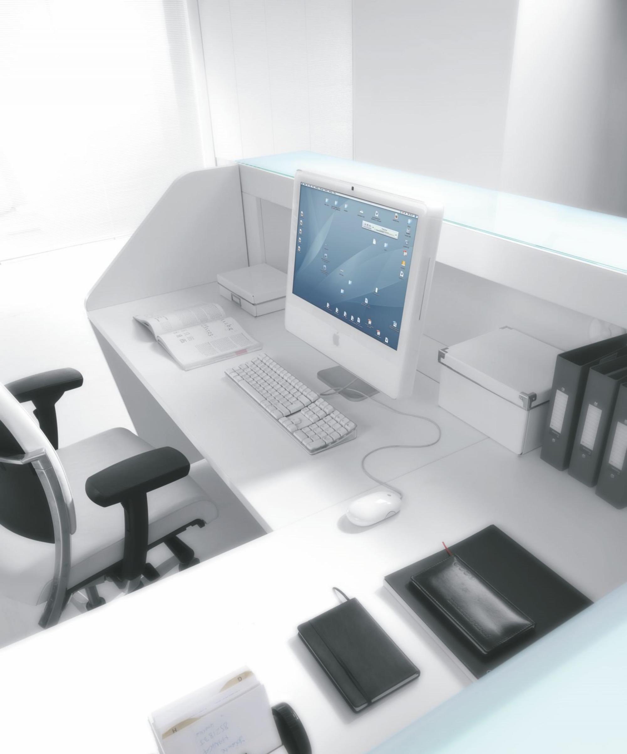 MDD Zig Zag Reception Desk - Illuminated Contemporary Reception Desk ...